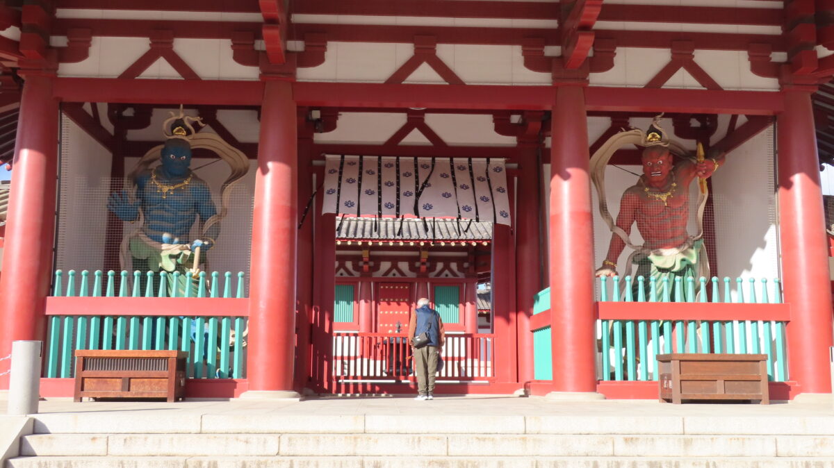 Shitennoji Temple Guide: Osaka's Best New Year’s Spot & Japan’s Oldest ...